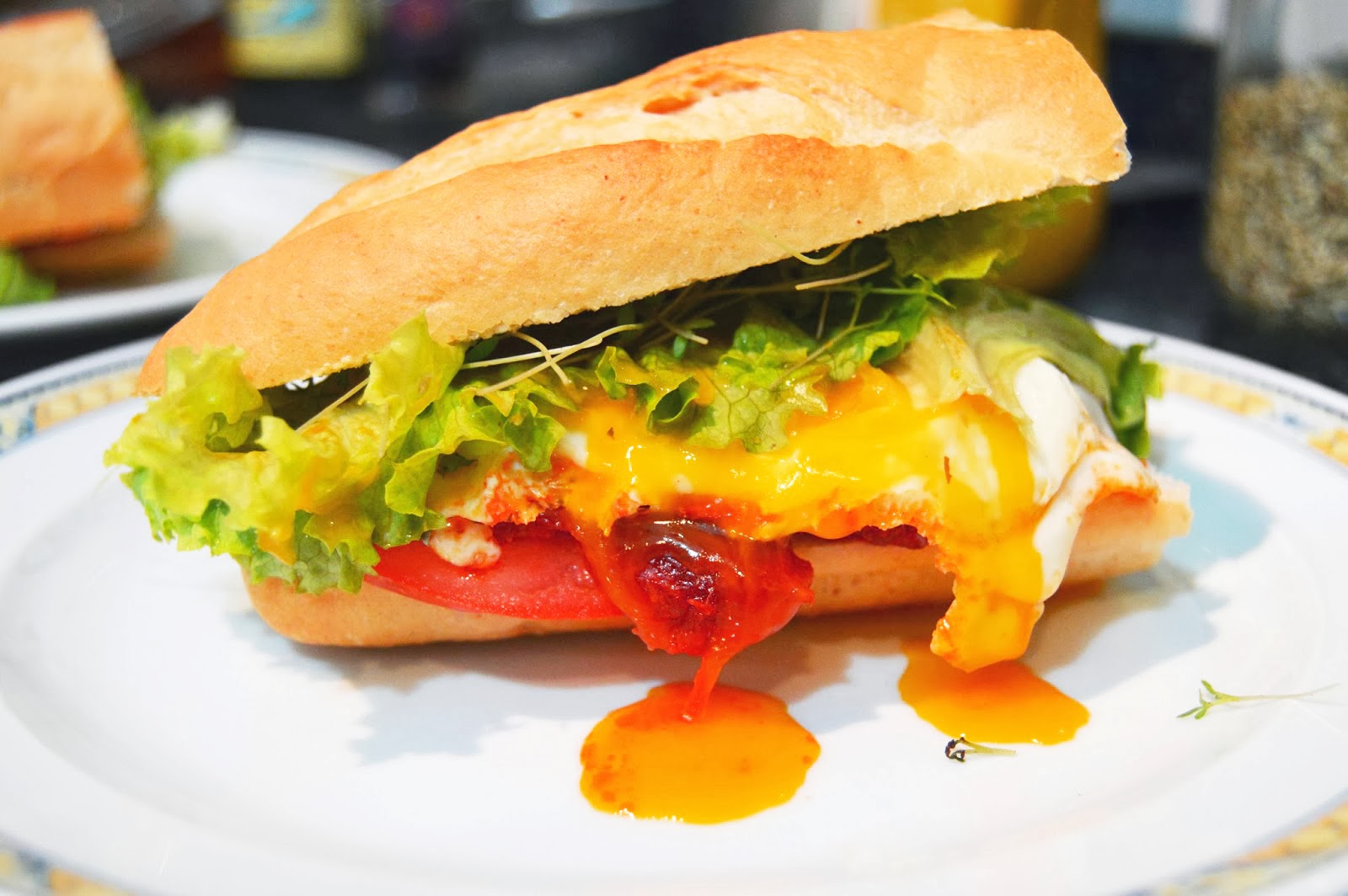 Tó está bueno: Bocata de chorizo y huevo