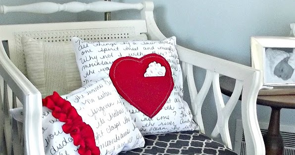 By Your Hands: Love Notes Pillow - Tutorial