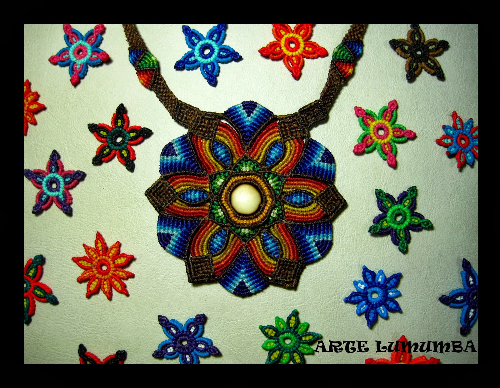 Arte Lumumba: Diseños en Macramé