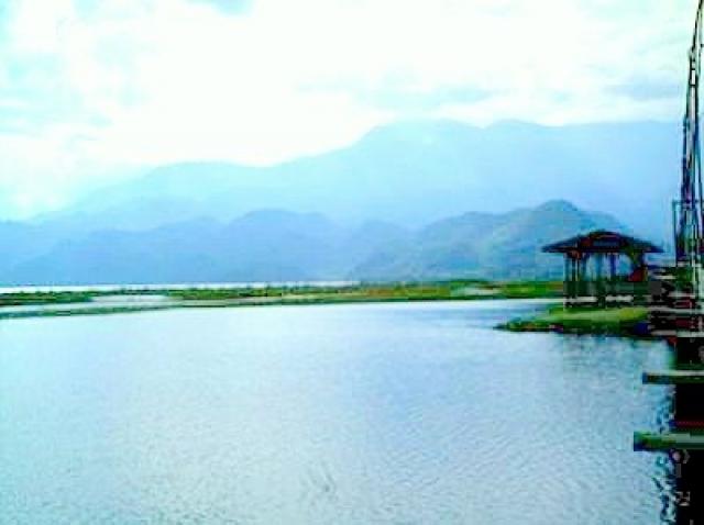 Centros turisticos de Honduaras: la playa de Omoa
