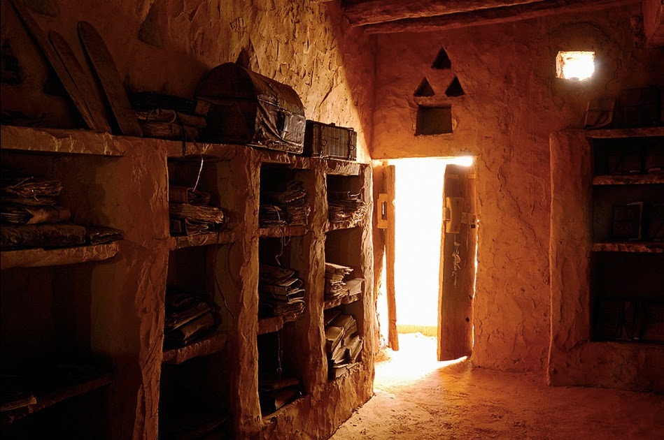 World Of Technology: The Lost Desert Libraries of Chinguetti (16 Pics)