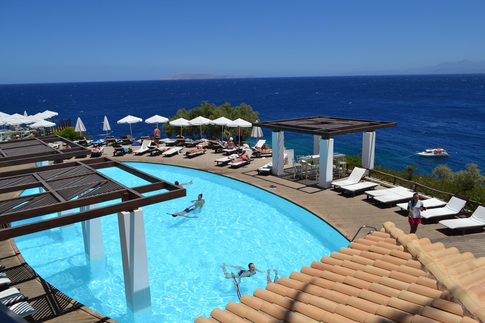 Fabulous Torture: Crete, Greece Travel Guide