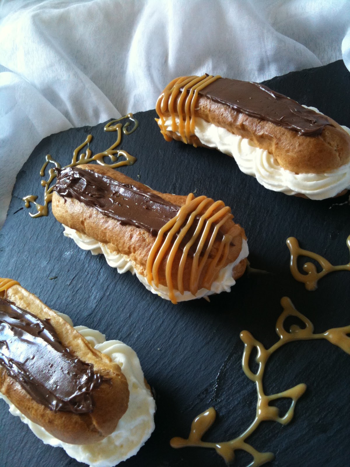 Selma Kitchen: Eclair caramel ,nutella sur lit de chantilly pour le ...