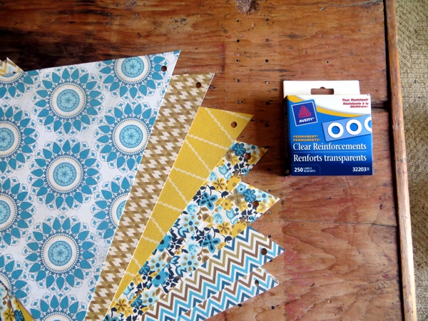 How to make a paper pennant banner