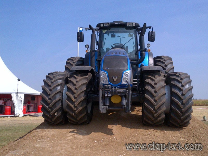 Tractors - Farm Machinery: Valtra T Series