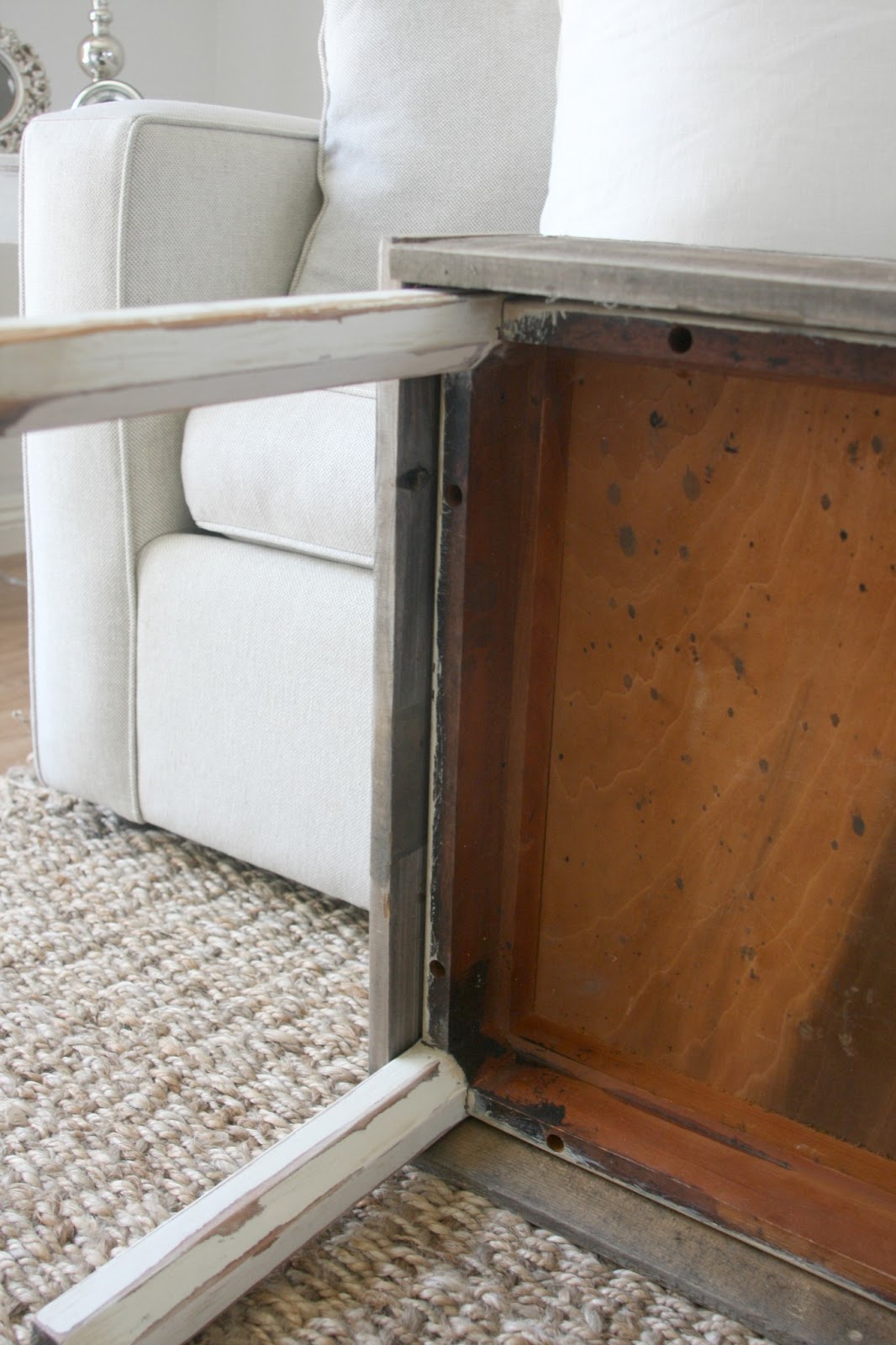 Salvage Dior: " 1 Hour DIY Build a Vintage Inspired Table