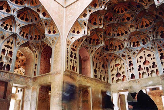 Gastronomista: The Isfahan Rose - A Cocktail Inspired by Middle Eastern ...