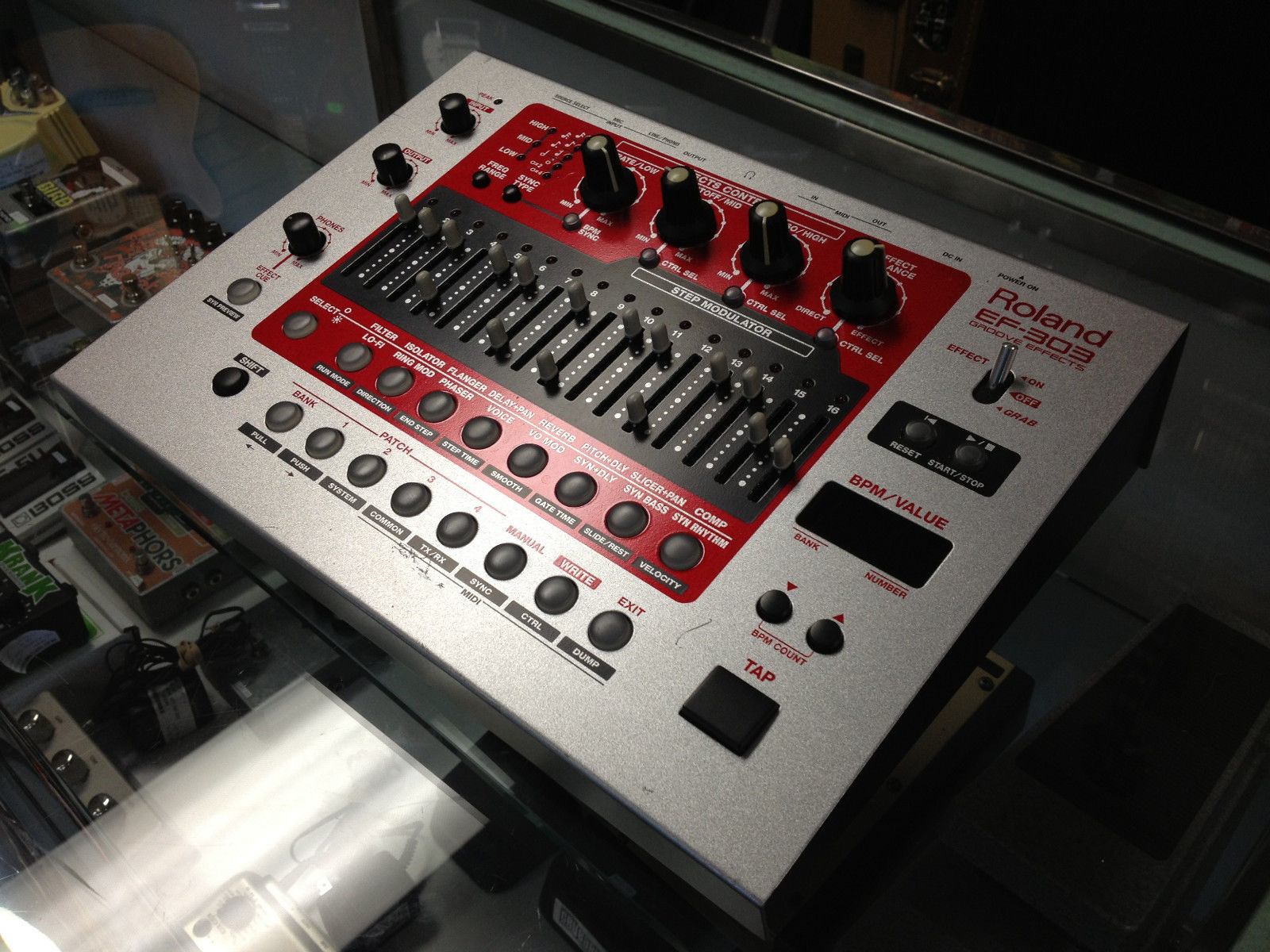 MATRIXSYNTH: Roland EF-303 Groove Effects Step Modulator Sequencer SN ...