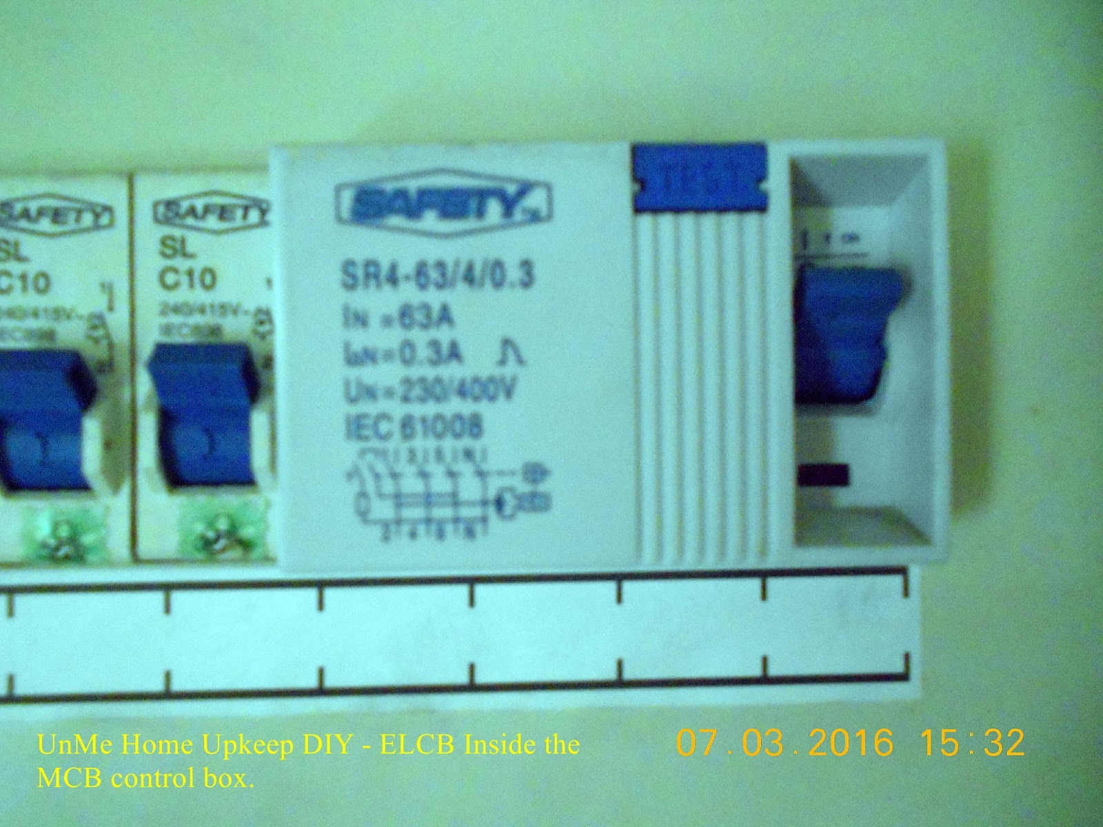 UnME HOME-UPKEEP DIY: Replacing Failed or Damaged Main Circuit Breaker ...