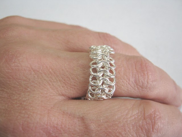 The Alchemists Vessel: Chainmaille Ring Tutorial
