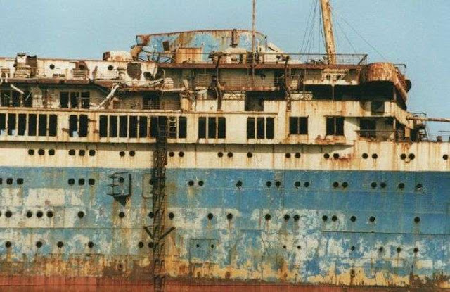 Abandoned Ships That Will Never Sail Again | Funnilogy