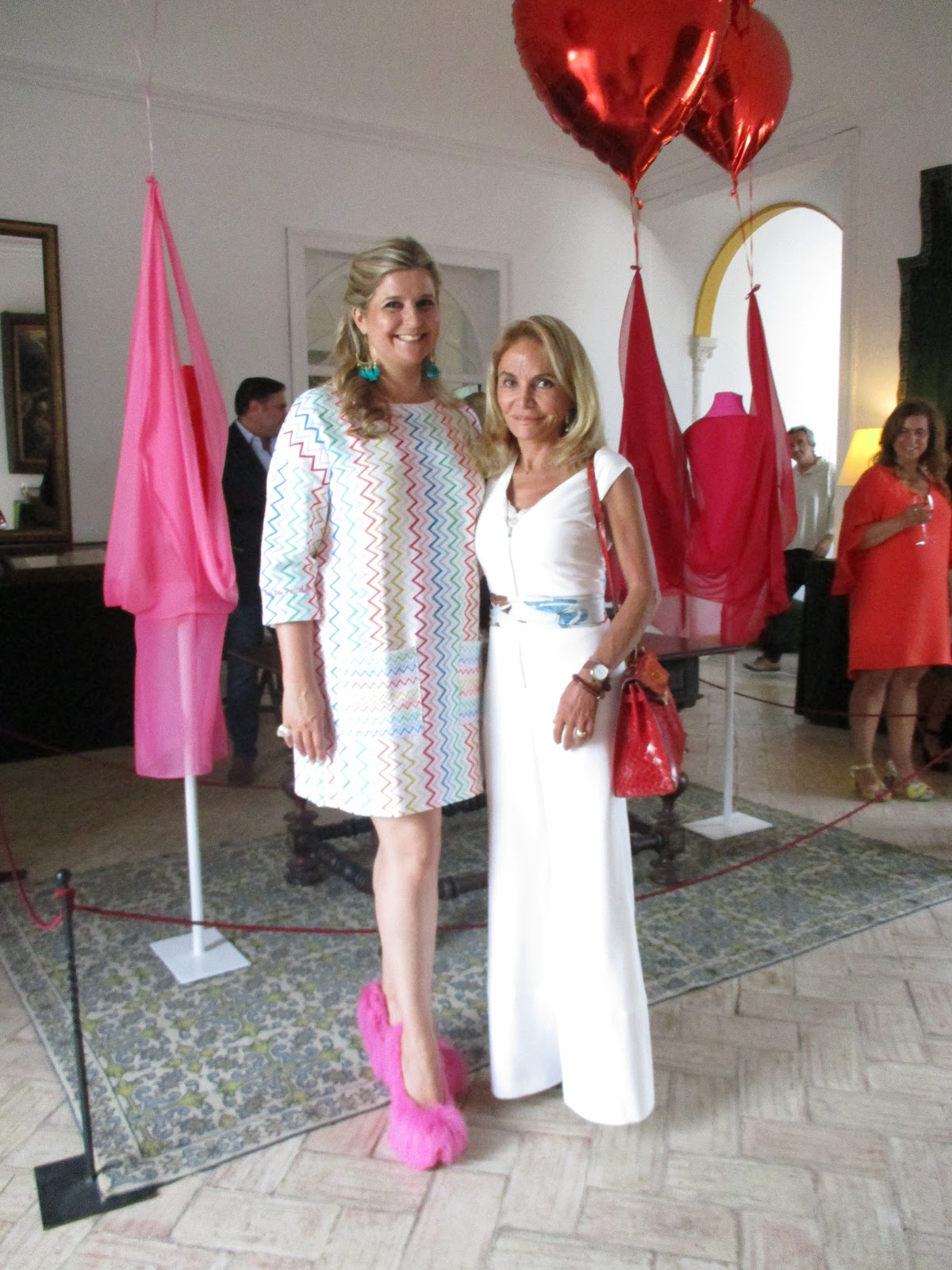 INParties: ESPETACULAR por Agatha Ruiz de la Prada - Exposição no ...