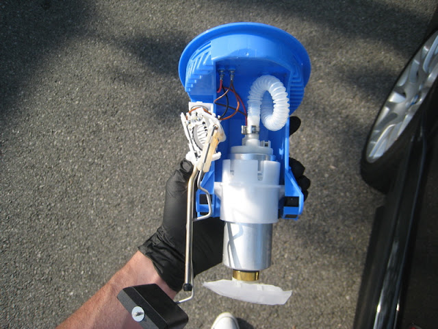 M3 PINK: E36 Fuel Pump Replacement DIY, Easy