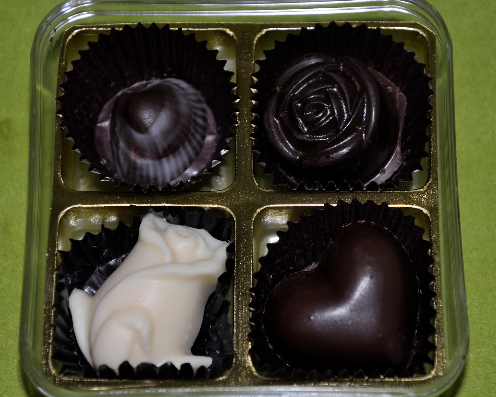 Sweets Gourmet: latest chocolate designs