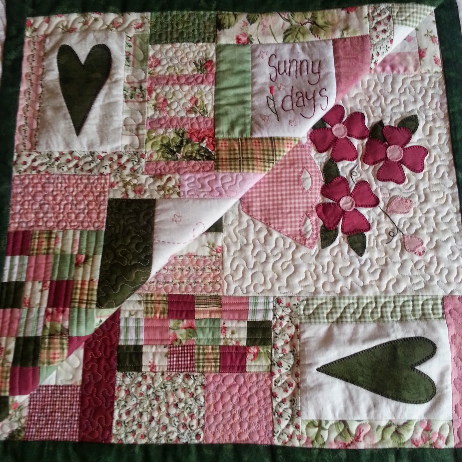 Darvanalee Designs Studio : Quilt #29 A little Custom Quilting ")