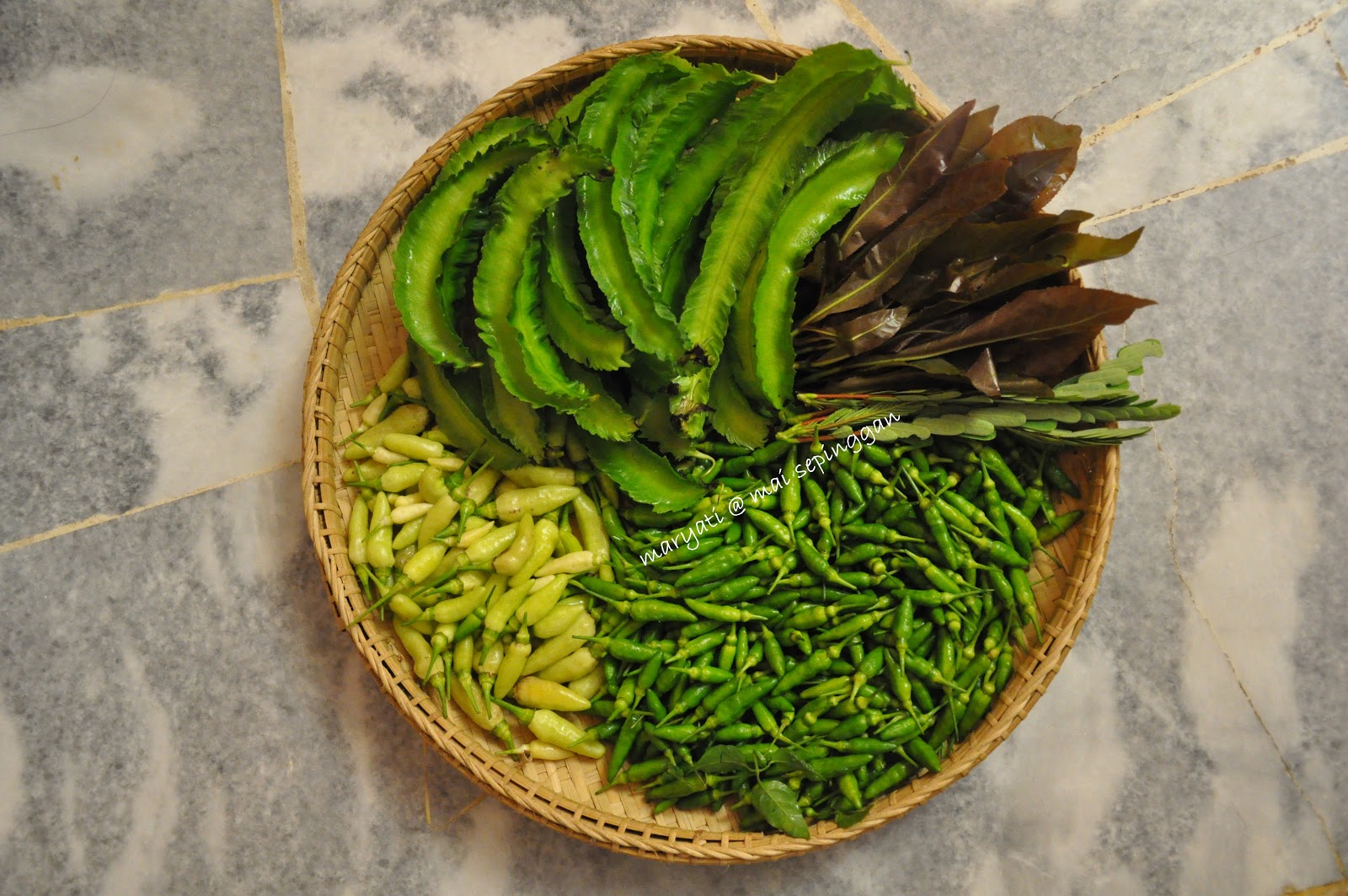 Mai Sepinggan: SAMBAL BELACAN & ULAM @ ULAMAN