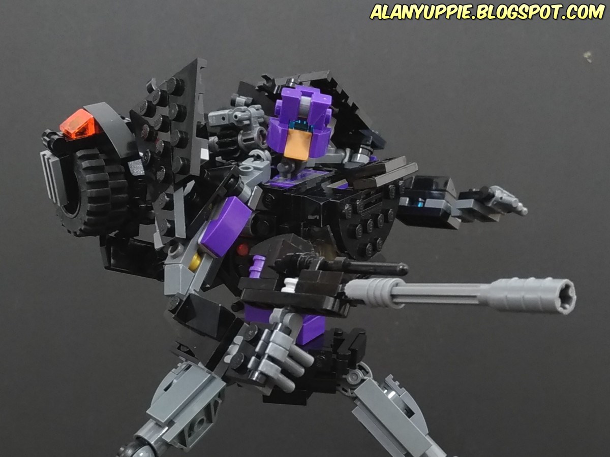 Alanyuppie's LEGO Transformers: LEGO Batman Batmobile transforming ...