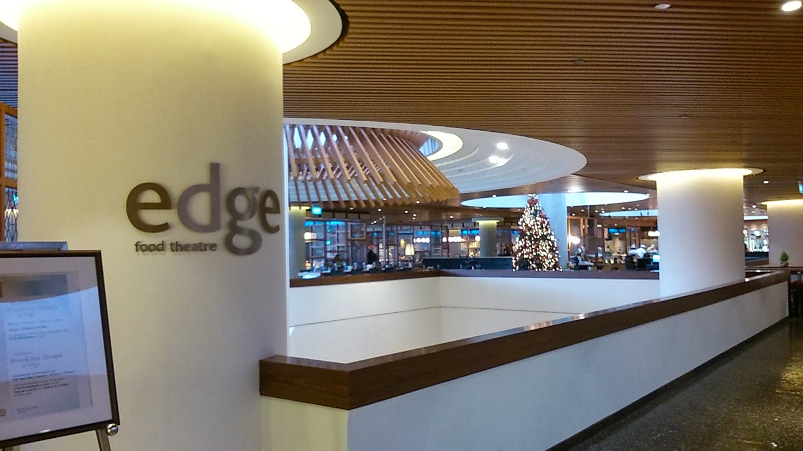 SuMMeR LoVes To Eat! Singapore Food Blog: Christmas Eve Dinner Buffet ...