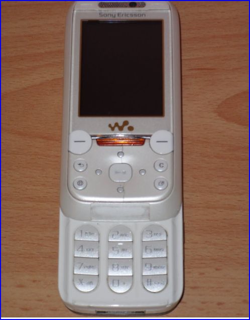 MIJIE'S MOBILE: 3G Sony Ericsson W850i free 2GB RECON