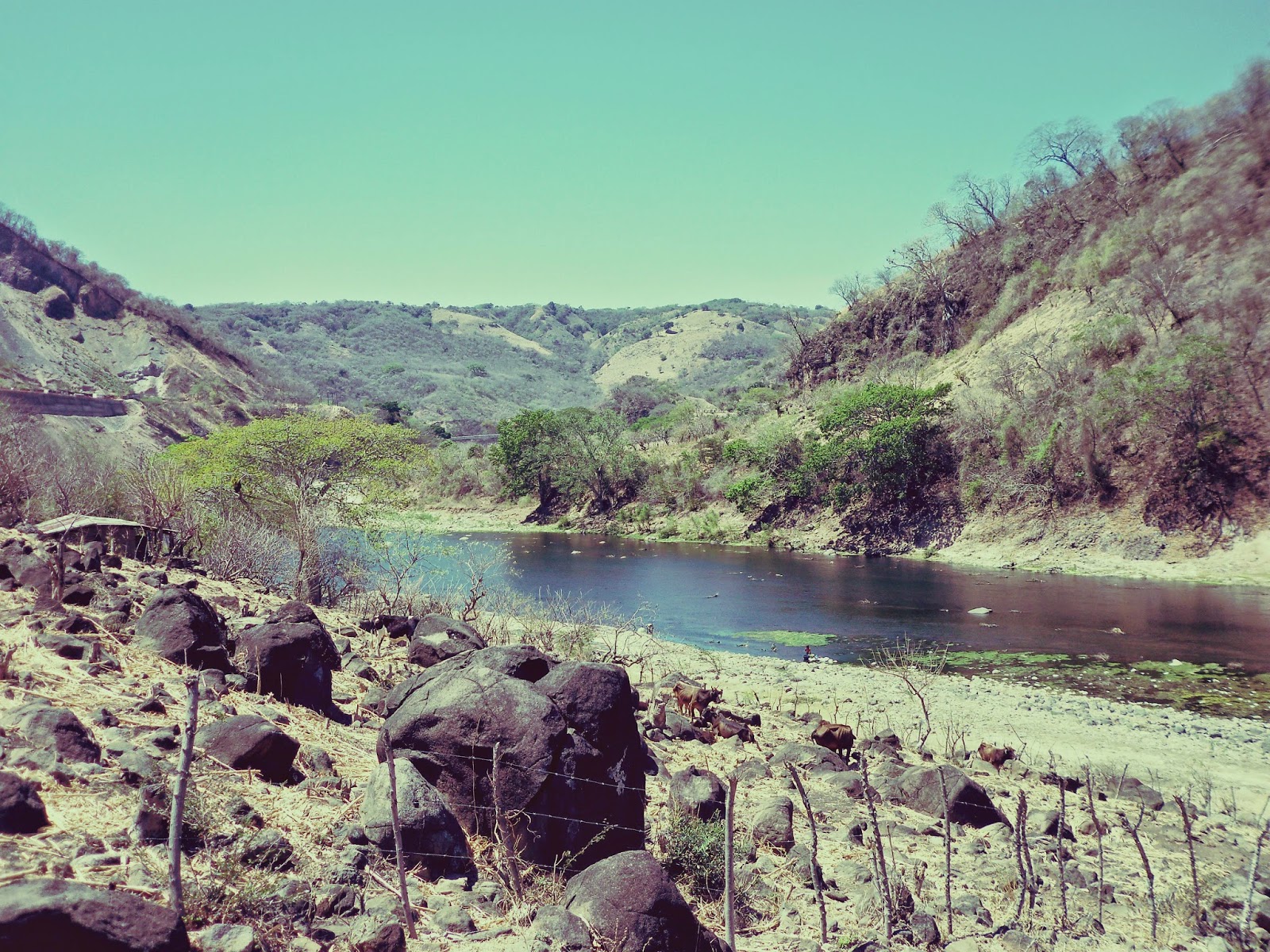 Fotos del Rio Paz visto desde el Cerro.