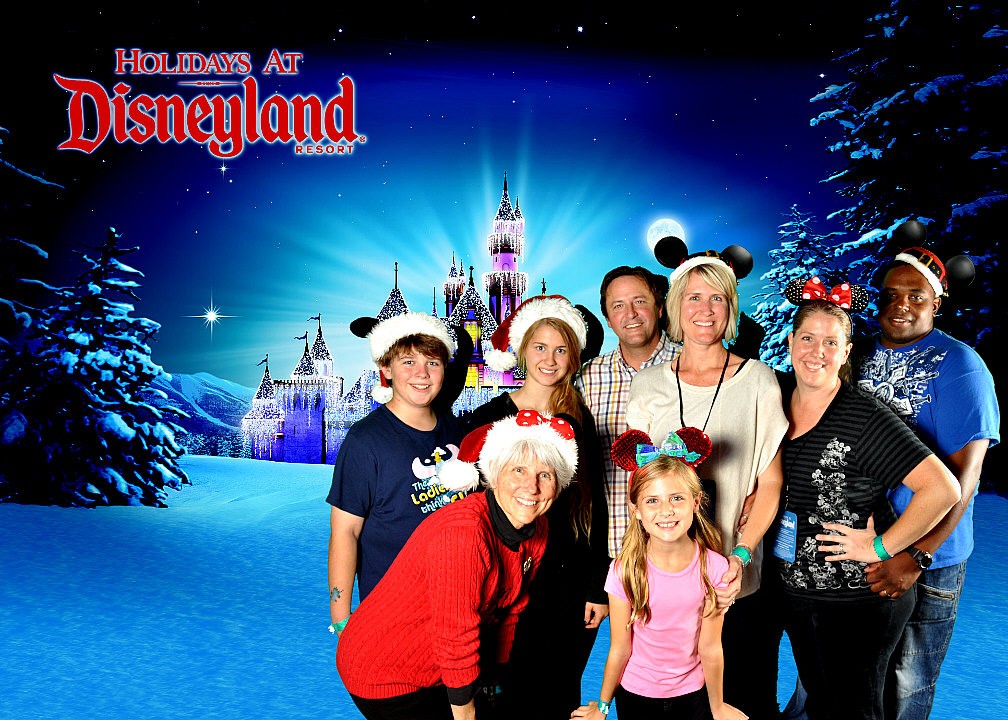 Disney Sisters: Tis the Season for Holiday Magic at Disney