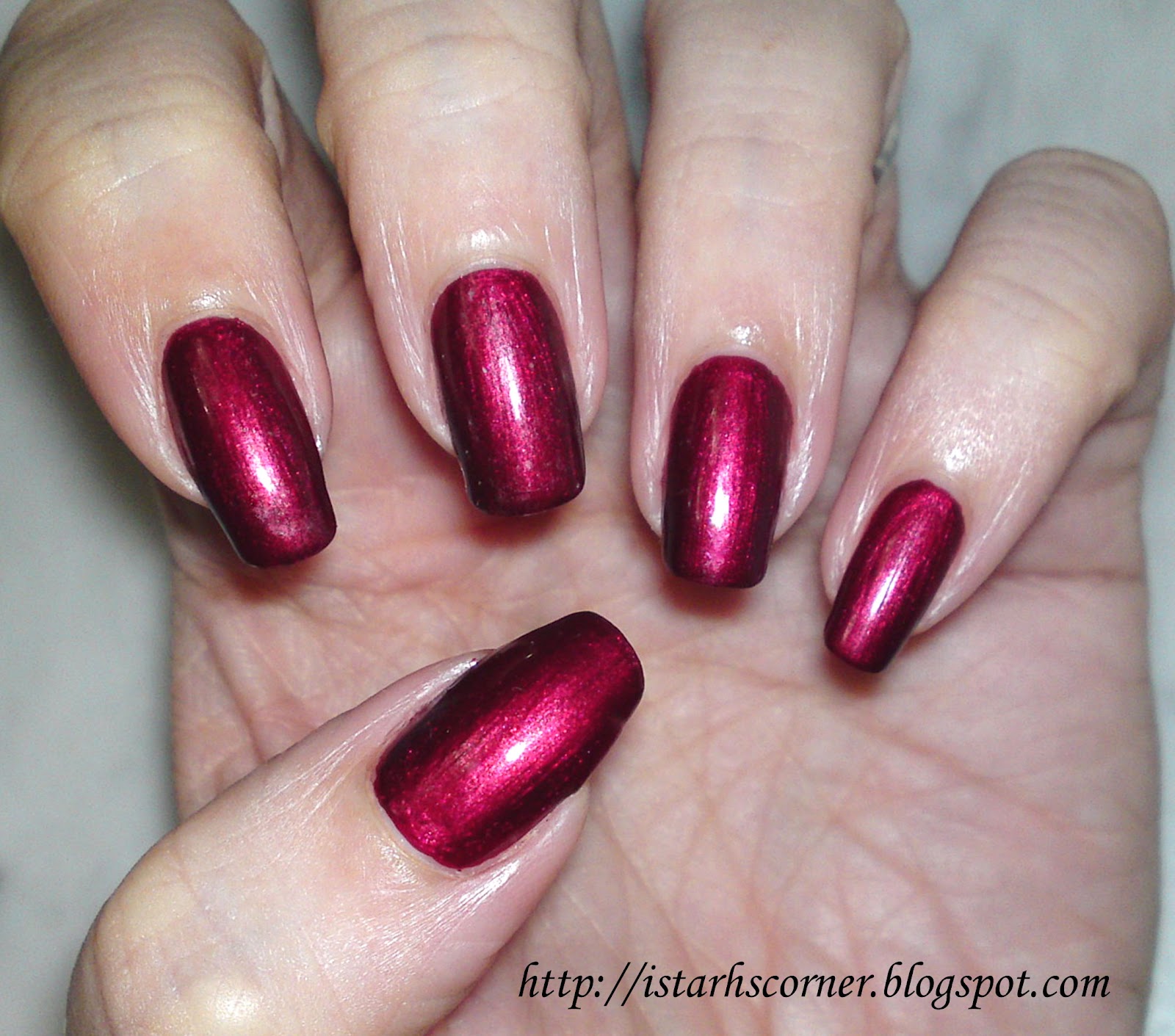 Istarh's Corner (Mi rinconcito): OPI F52: Bogota Blackberry