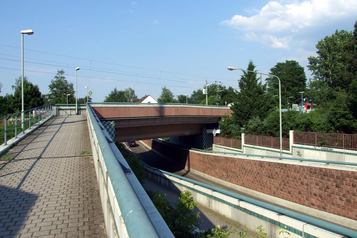 Frankfurt am Main Known as Frankfurt: Nied