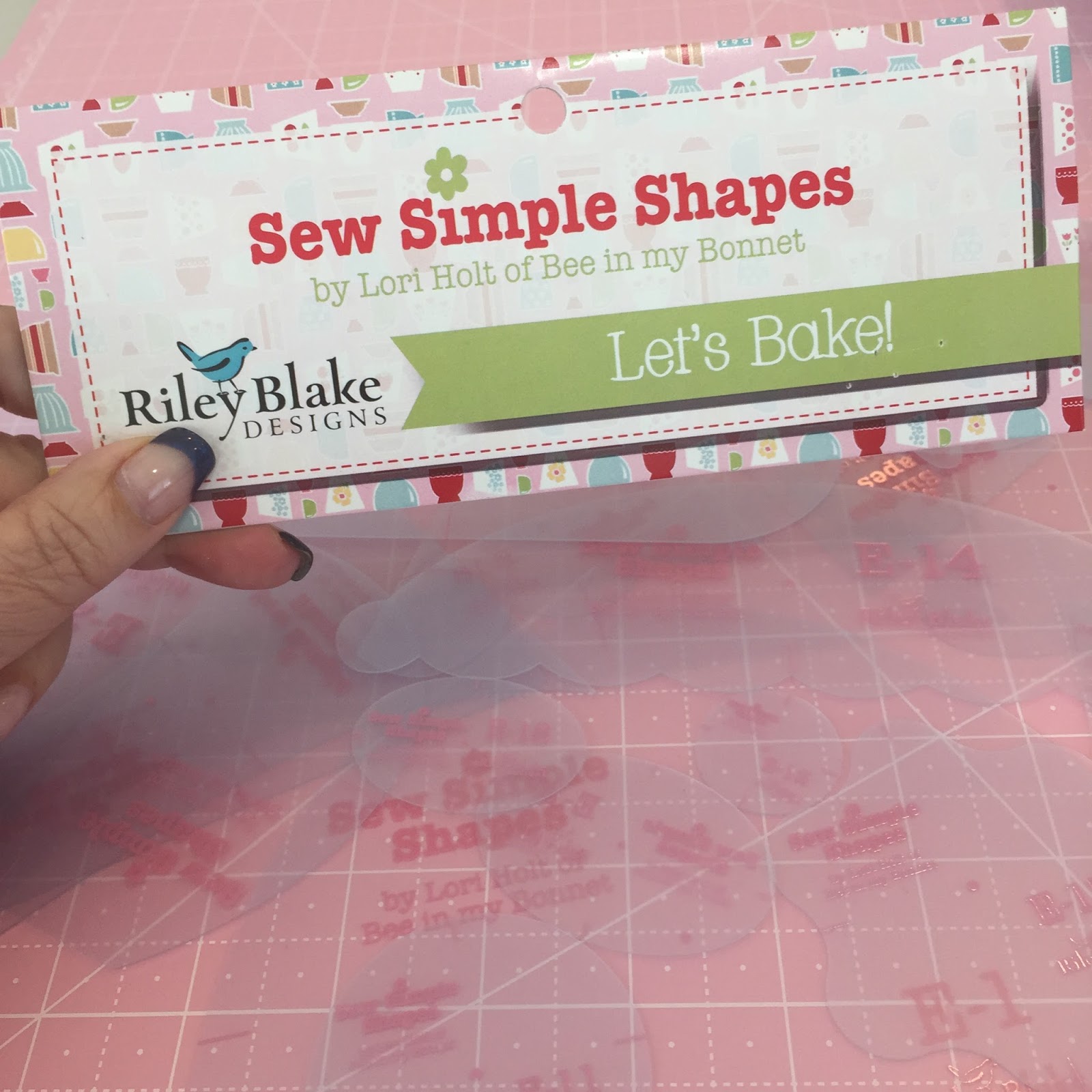 Bee In My Bonnet: Let's Bake Sew Along - Bee Prepared!!