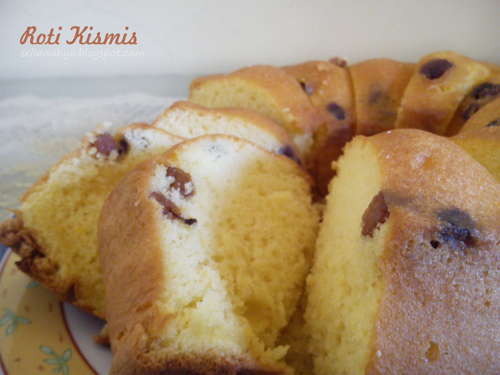 complexity: Raisin Cake a.k.a Roti Kismis