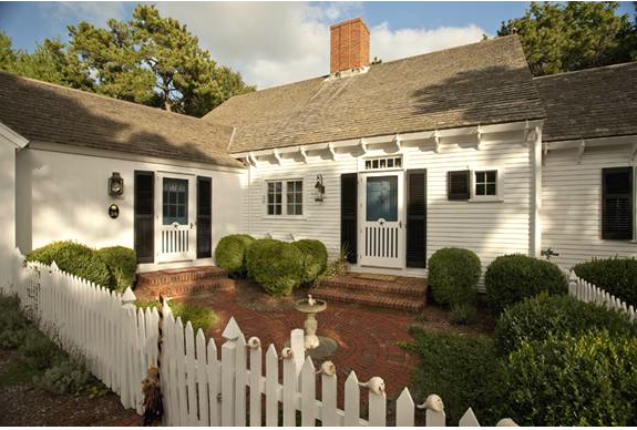 Cape Cod Historic Homes | Blog: Royal Barry Wills Crush