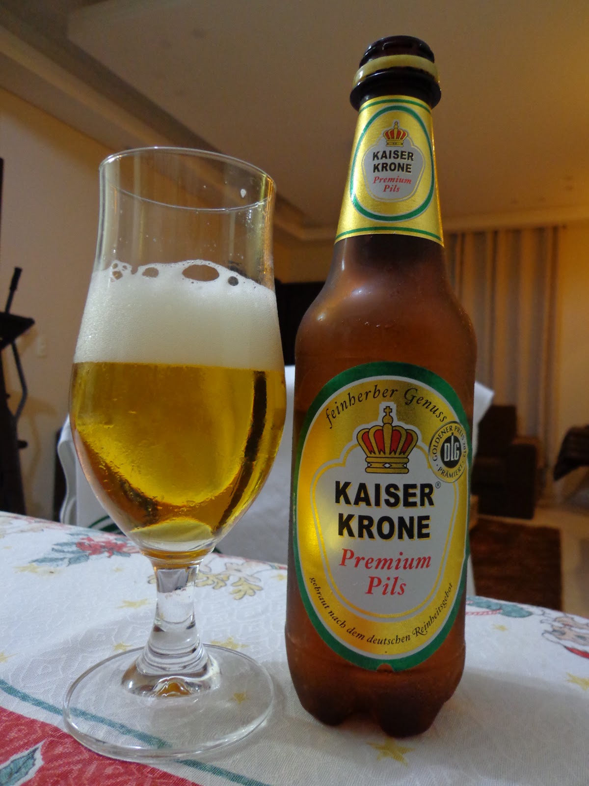 Cerveja? Gosto sim!: Kaiser Krone Premium Pils - Mais uma bela Alemã