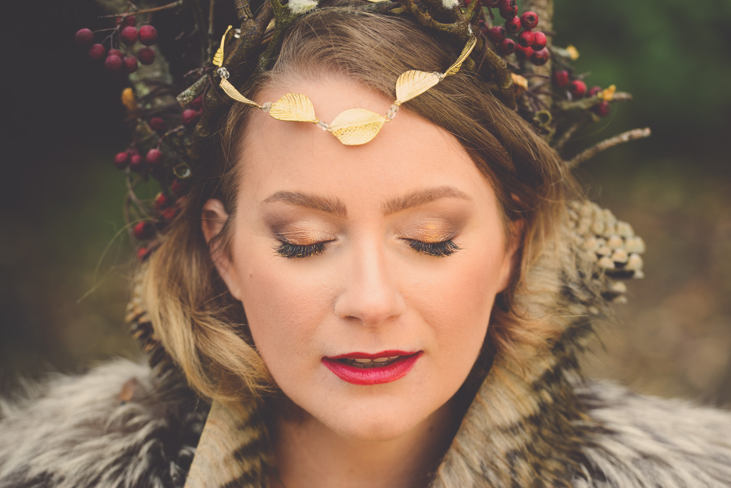 Flower Crown Friday: Eyelash Competition - Finding Femme