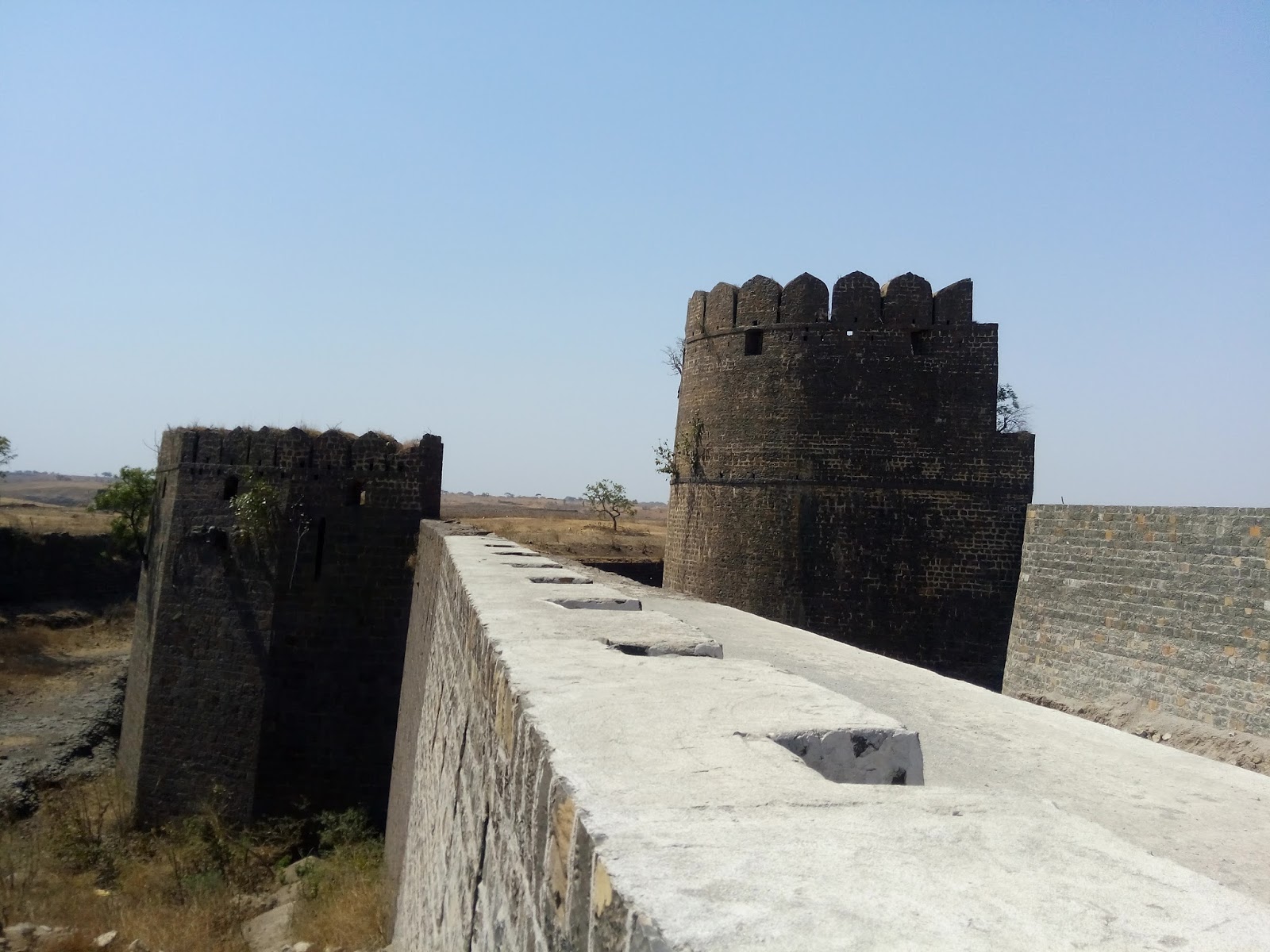 Dharur Fort aka Fatiyabad fort in Beed district of Maharashtra. | The ...