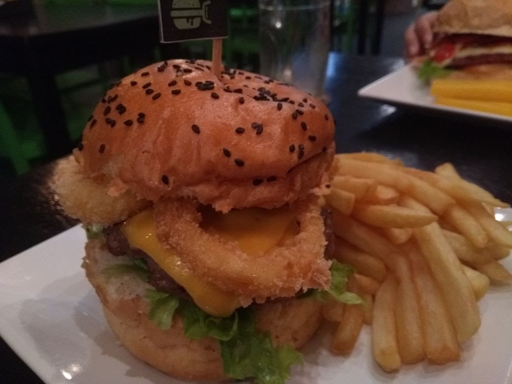 Arsenal Burger: Hamburguer artesanal de qualidade em BH | Explore Minas