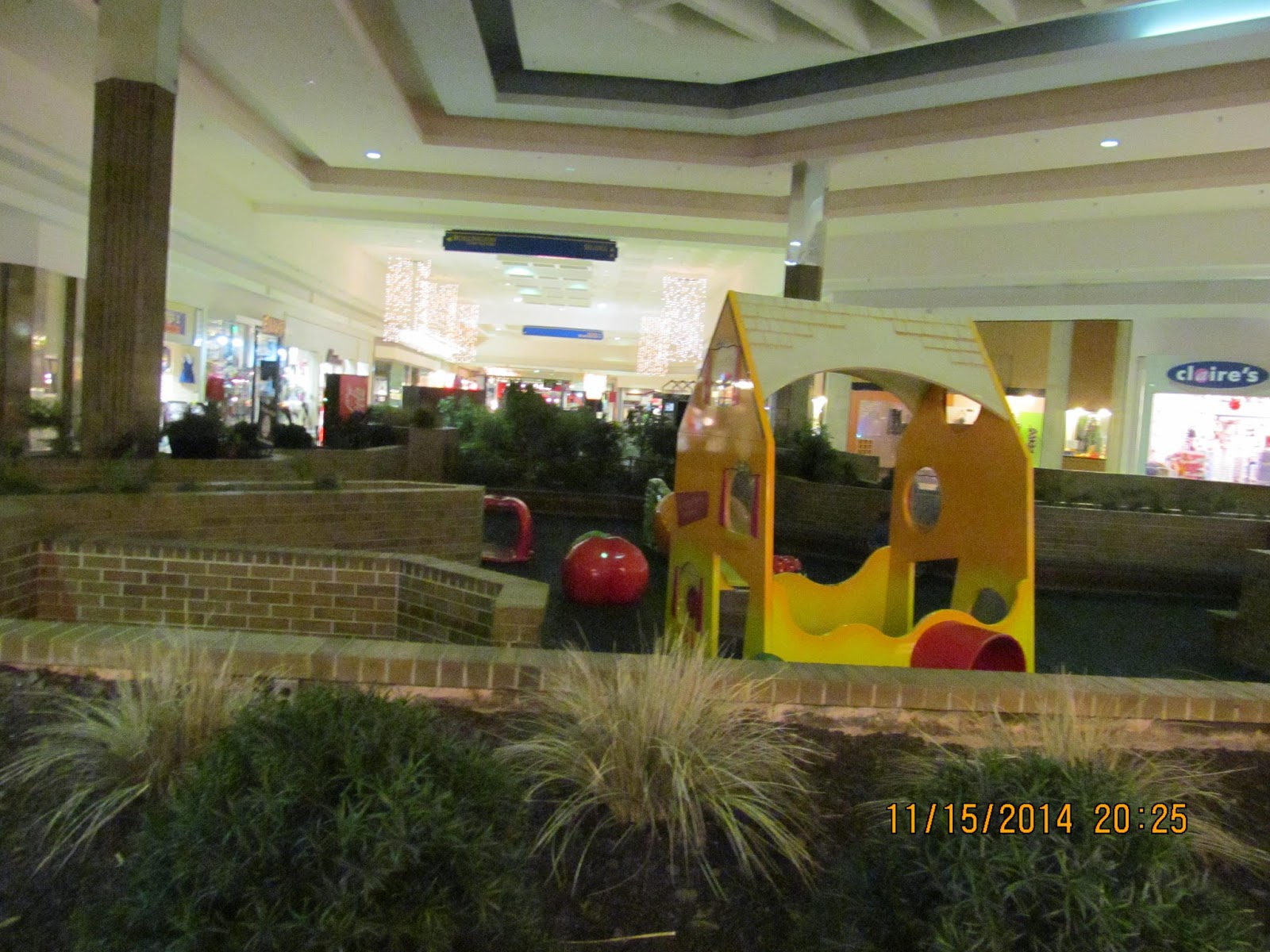 Trip to the Mall: Washington Square Mall - (Indianapolis, Indiana)