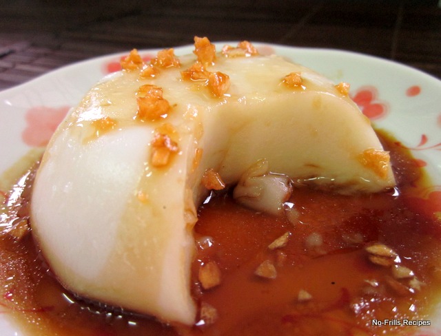 Sweet and savoury steamed rice cake
