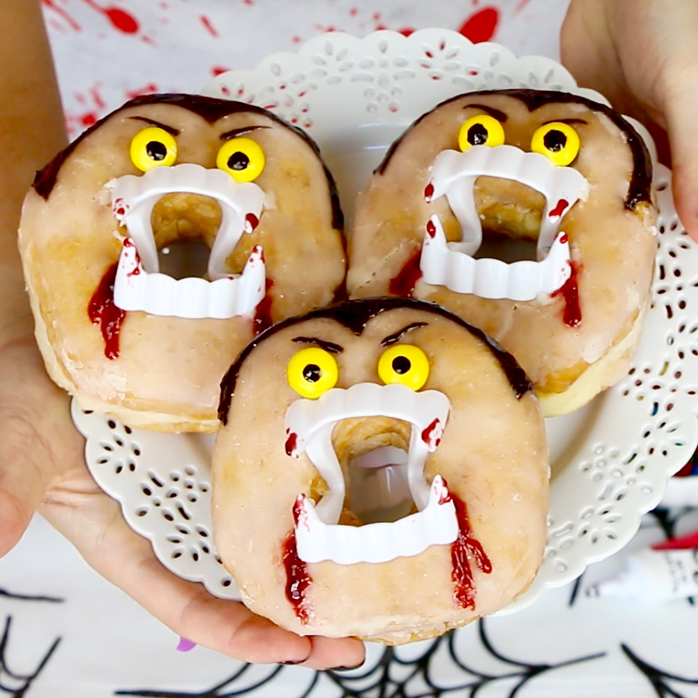 {VIDEO} Halloween Vampire Doughnuts (Dracula Donuts) - The Lindsay Ann