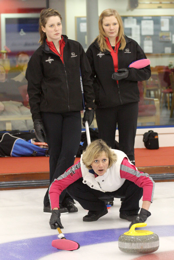 Skip Cottage Curling: Finalists at Curl Aberdeen