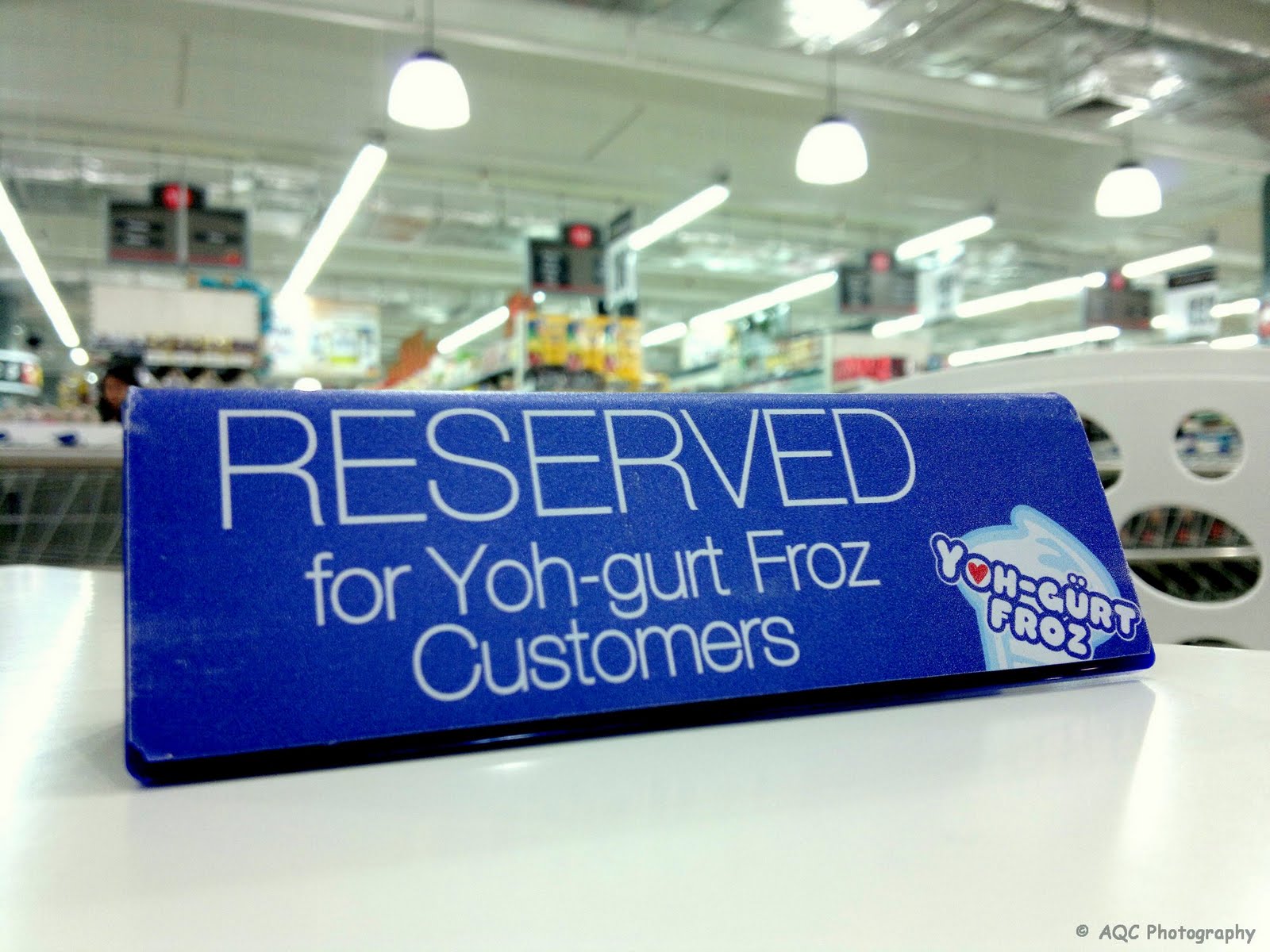 Yogurt for a non-yogurt lover: Yoh-gurt Froz ~ Cheftonio's Blog