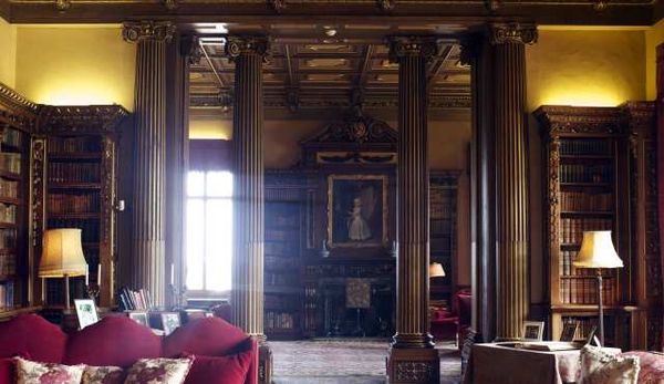 Round Up The Usual Suspects: The Real "Downton Abbey": Highclere Castle