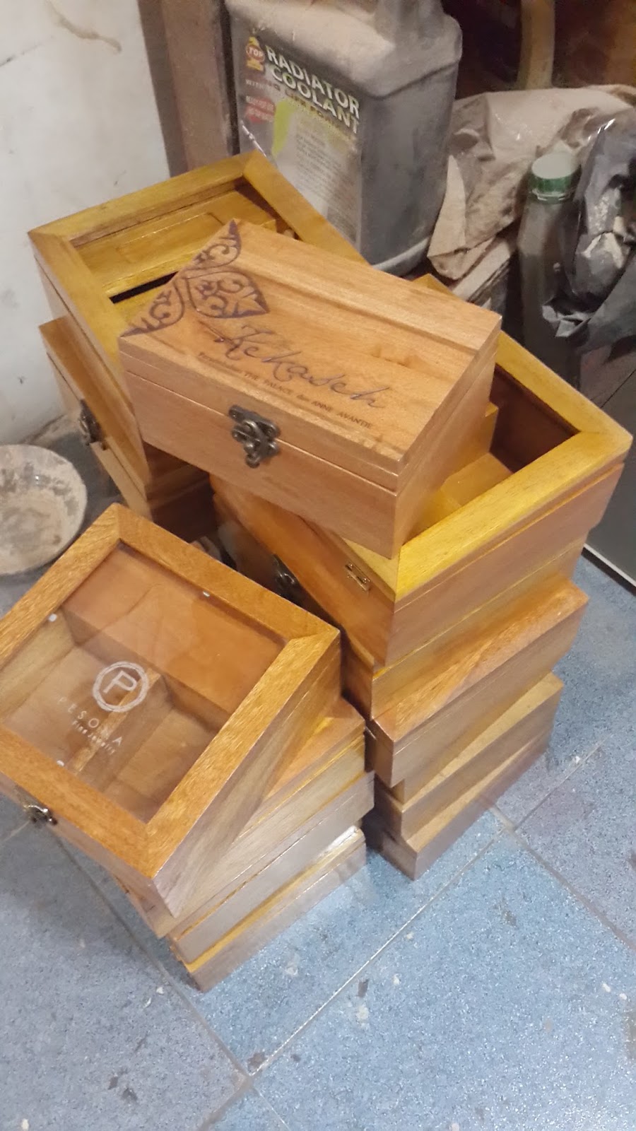 Box Kayu Unix | Kakayuan Interior