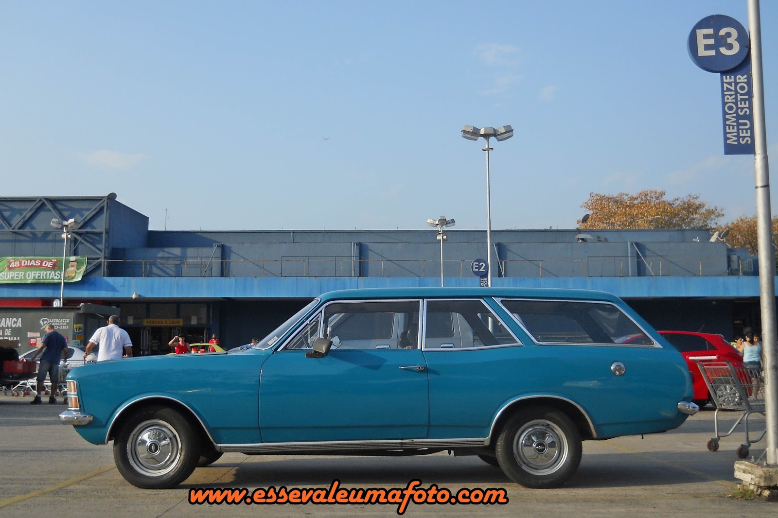 Registros Automotivos do Cotidiano: Revisitando: Chevrolet Caravan 1975