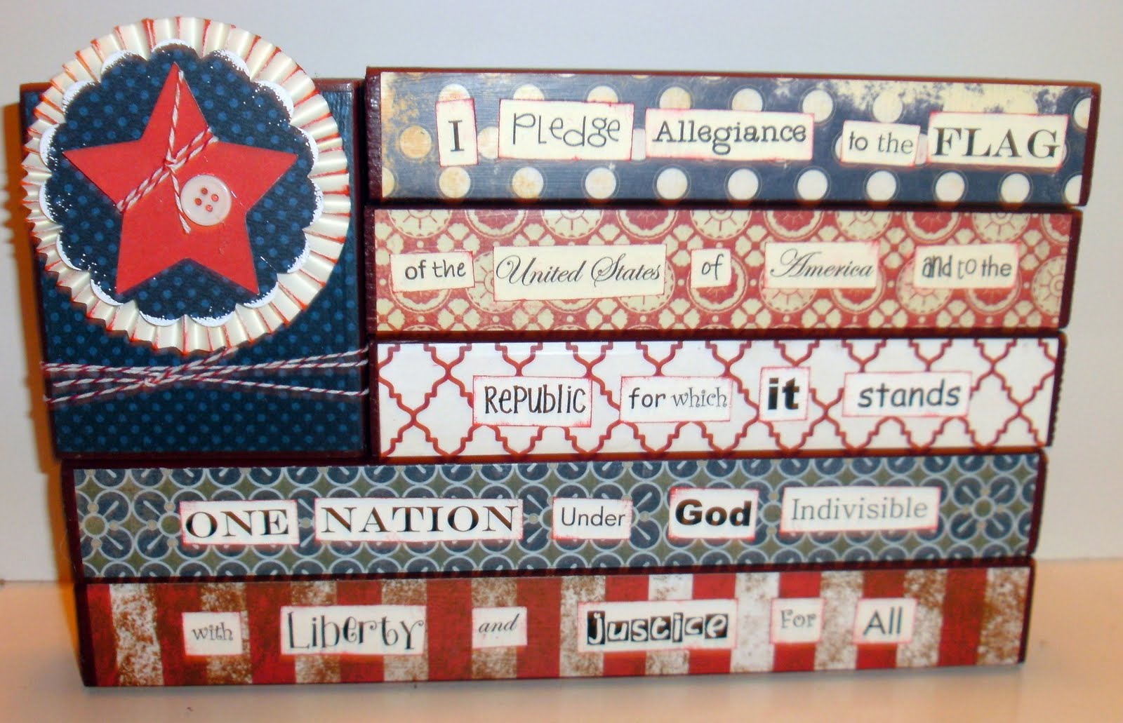 Crafty Girls Workshop...: I Pledge Allegiance to the Flag