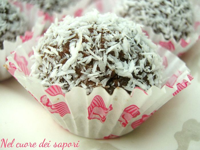 Nel cuore dei sapori: Bon bon con amaretti, caffè e cocco