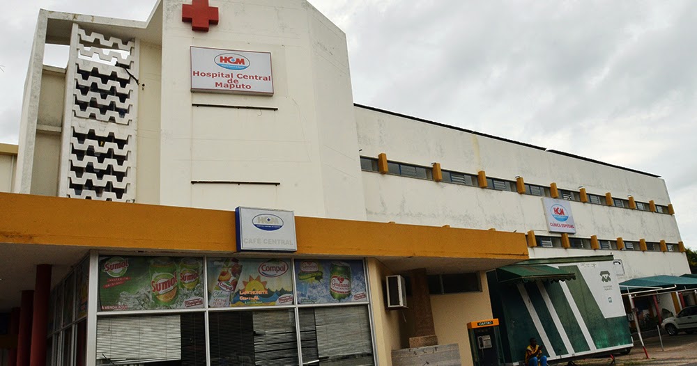 Hospital Central de Maputo - Edifício moderno na Av. Mondlane dos anos ...