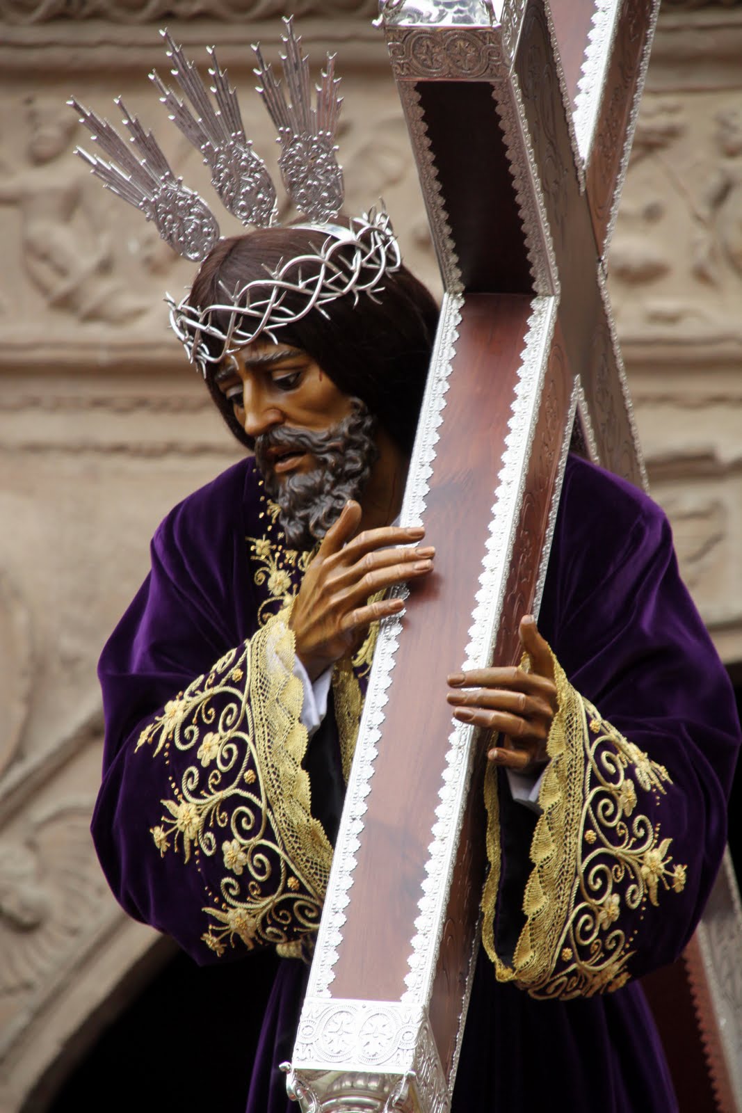 RADIO ANDÚJAR DIGITAL: EL SEÑOR DE LOS SEÑORES PROCESIONA POR LAS ...