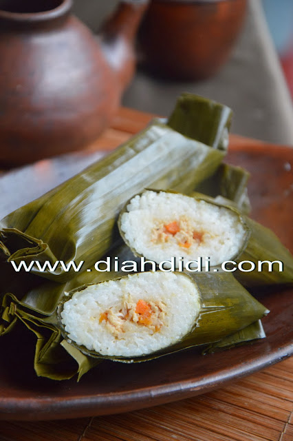 Diah Didi's Kitchen: Arem Arem Isi Ayam