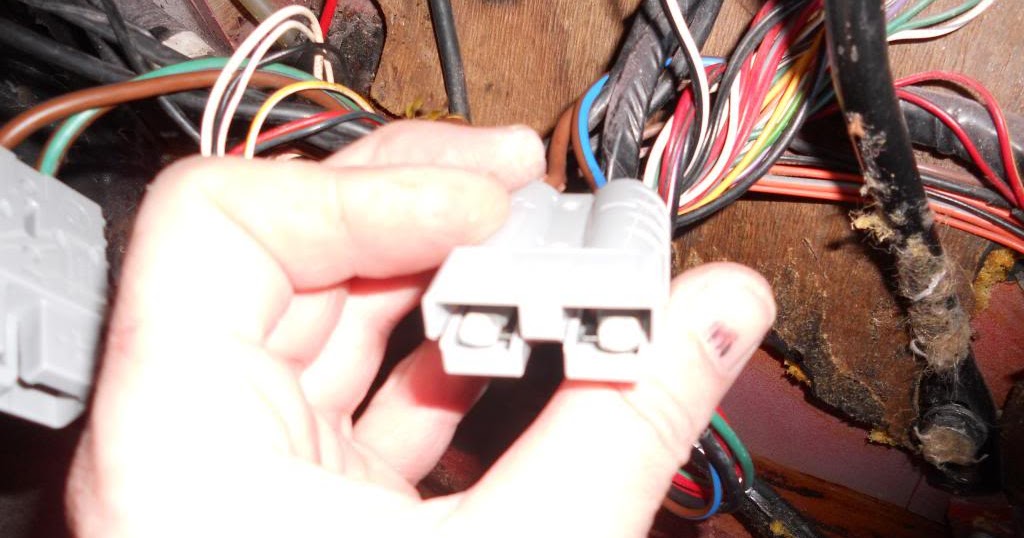 Jaguar XJS Restoration : XJS Delanair Mk3 Repair