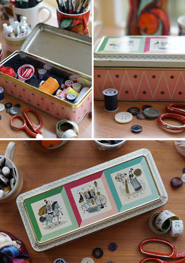 The Bowerbird: Vintage sewing tin