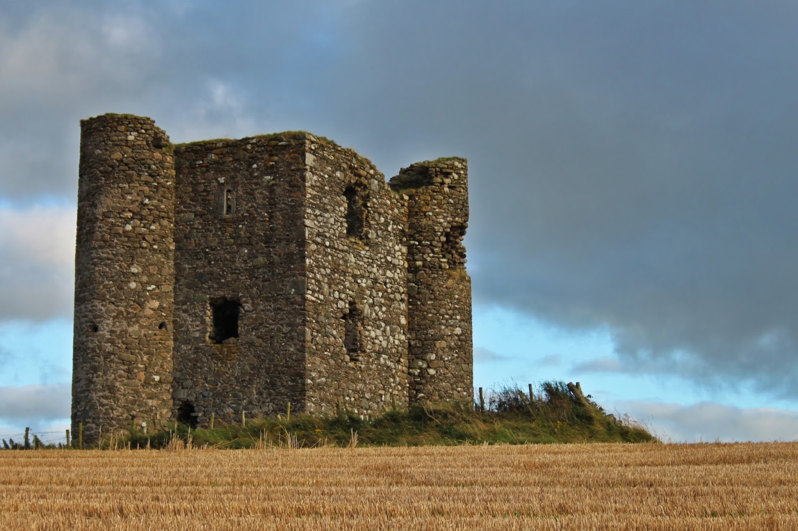 Historic Sites of Ireland: Burt Castle